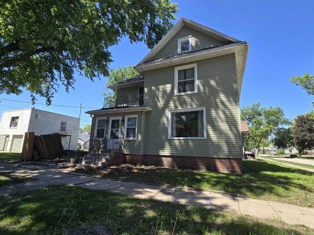 811 N 3rd St, Red Oak, IA 51566