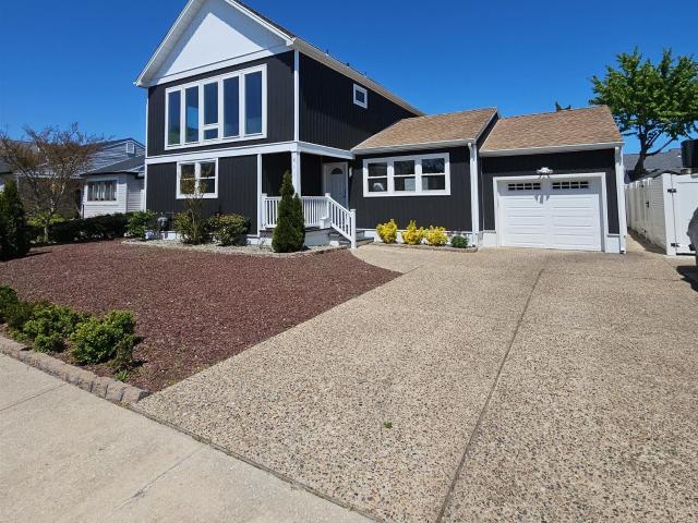 811 N Burghley Ave