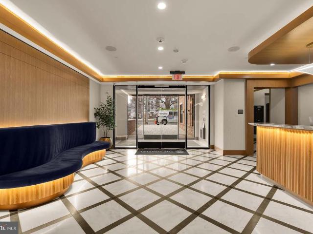 811 N Columbus Street # 407