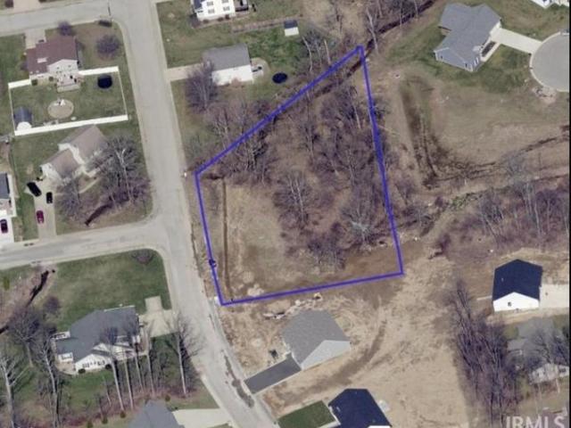 811 N Daisy Dr, Ellettsville, IN 47429