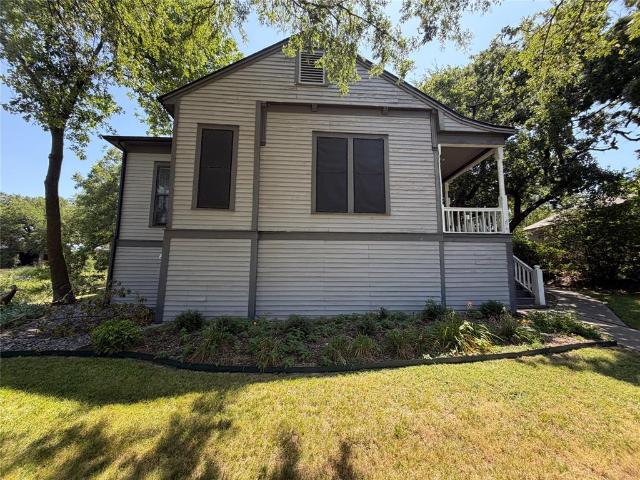 811 N Elm Street