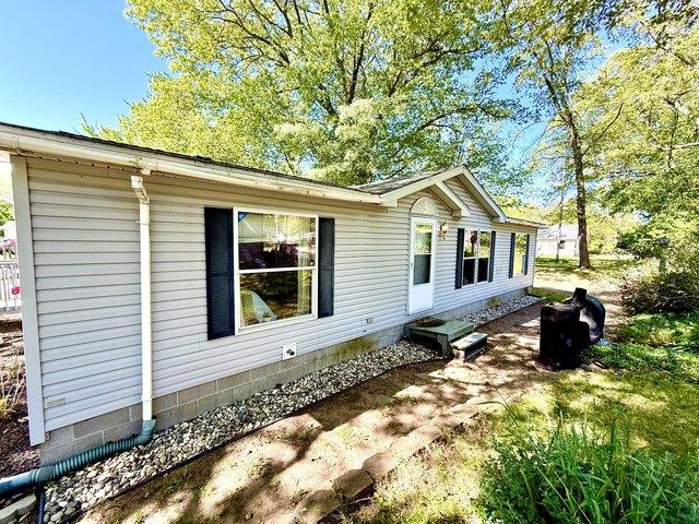 811 N Lavinia St, Ludington, MI 49431