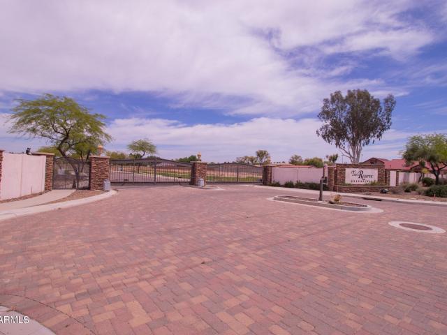 811 N Poinciana Ct, Unit 10, Gilbert, AZ 85234 | Compass
