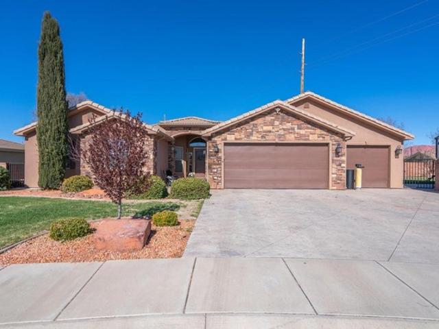 811 N Swiss Haven Cir, Santa Clara, UT 84765