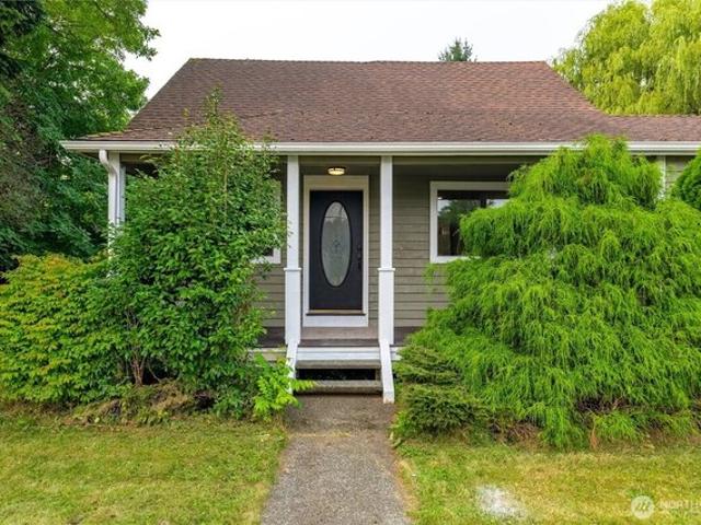 811 Nooksack Ave, Nooksack, WA 98276