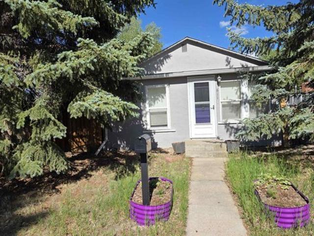 811 S 23rd St, Laramie, WY 82070