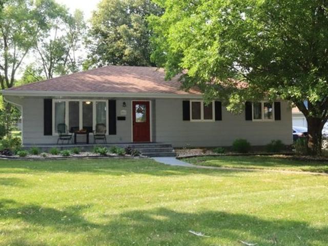 811 S Carroll St, Rock Rapids, IA 51246