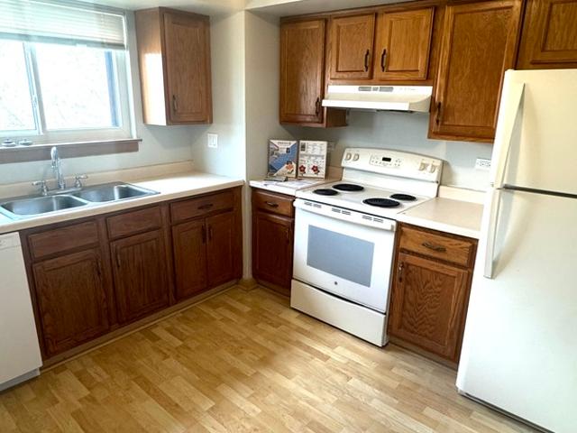 811 S Dwyer Avenue # E