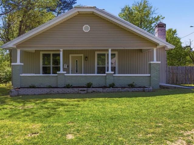 811 S East St, Benton, AR 72015