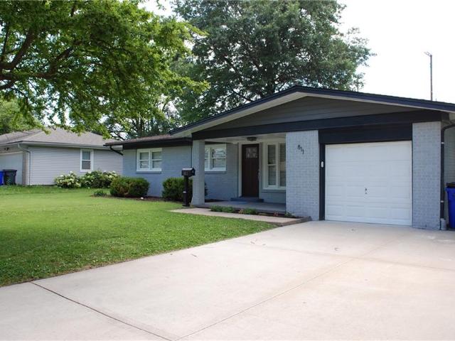 811 S Edgemere Drive
