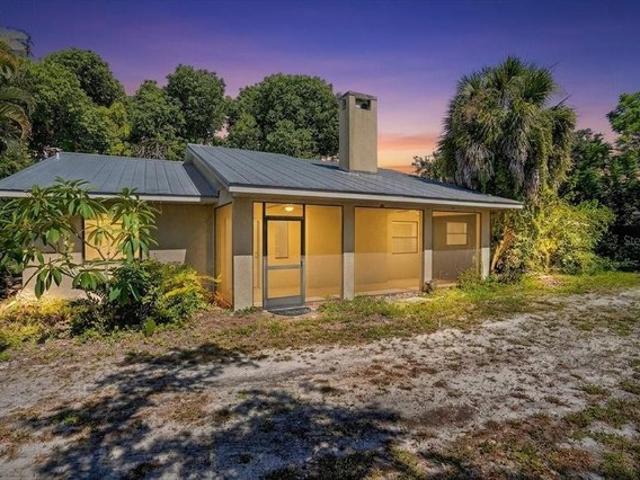 811 Sarabay Rd, Osprey, FL 34229