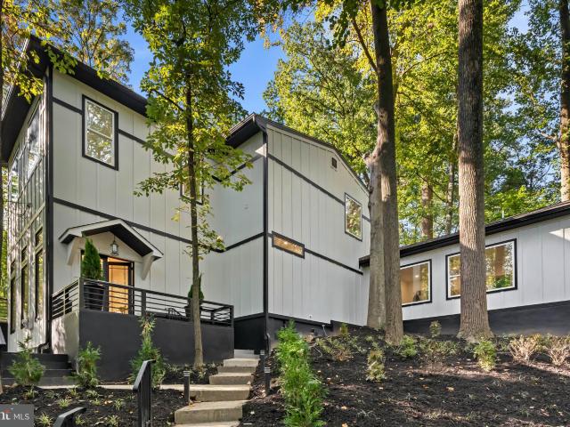 811 Sligo Creek Pkwy, Takoma Park, MD 20912 | MLS #MDMC2217 | Compass