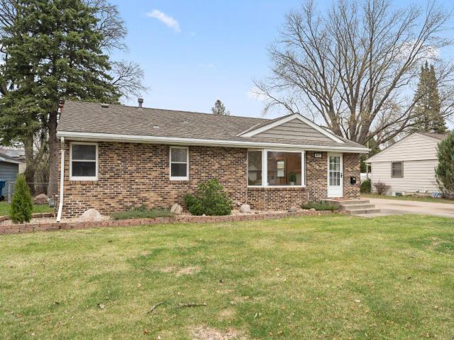 811 Pandora Drive NE