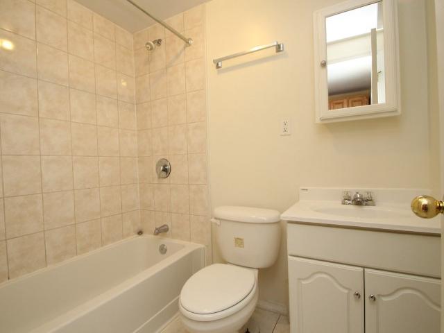 811 Park Ave 1 Bedroom Apartment for Rent at 811 Park Ave, Baltimore, MD 21201 Mount Vernon