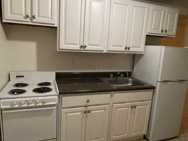 811 Park Ave Studio Apartment for Rent at 811 Park Ave, Baltimore, MD 21201 Mount Vernon