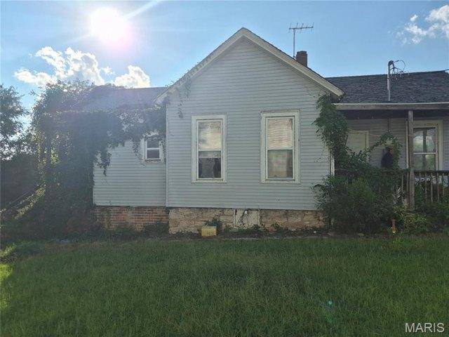 811 Paris Ave, Hannibal, MO 63401