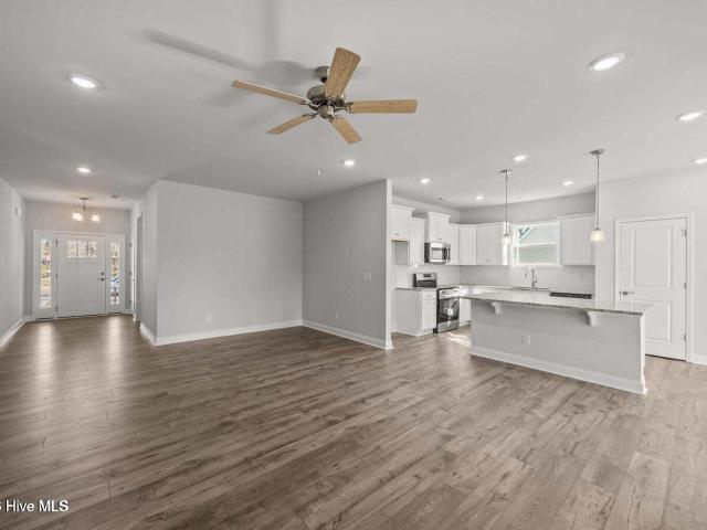 811 Pelican Drive