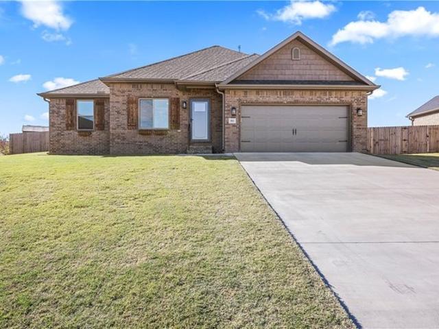 811 Pinnacle St, Prairie Grove, AR 72753