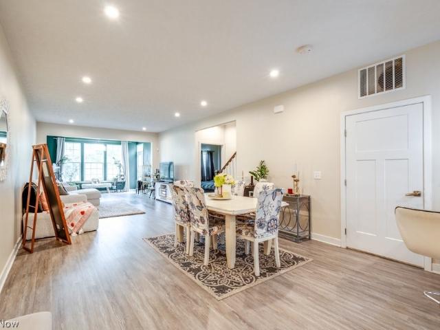 811 Robinson Drive
