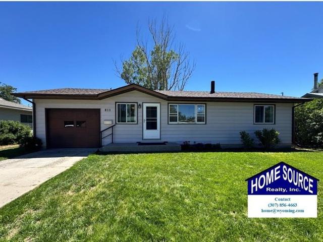 811 Rose Marie Dr, Riverton, WY 82501