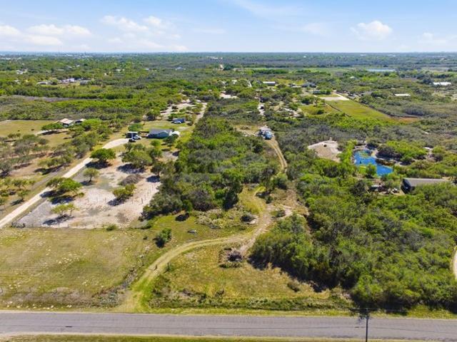 811 W Moore Ave, Aransas Pass, TX 78336