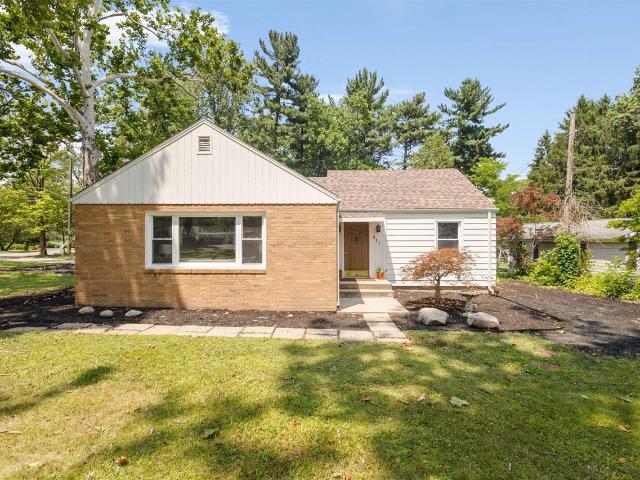 811 Tomahawk Lane