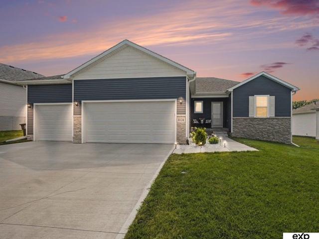 8124 N 170th St, Bennington, NE 68007