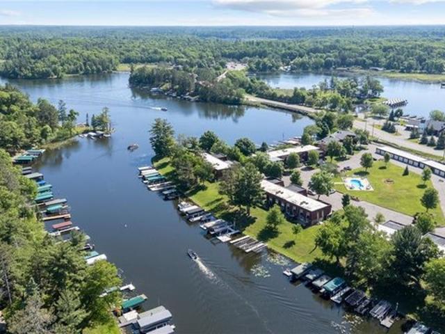 8124 Channel Vw Apt 418, Nisswa, MN 56468