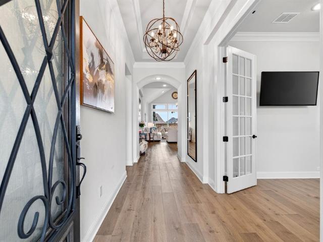 8124 Pecan Oak Lane