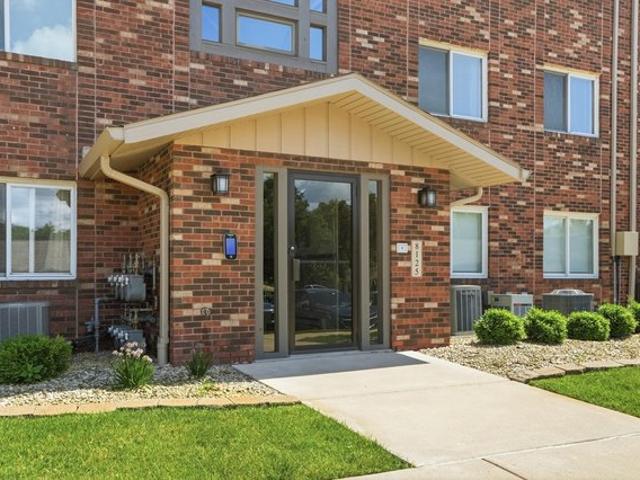 8125 Lake Shore Dr Apt 3, Cedar Lake, IN 46303