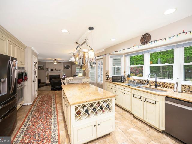 8125 Lee Jackson Cir, Spotsylvania, VA 22553 | MLS #VASP2040
