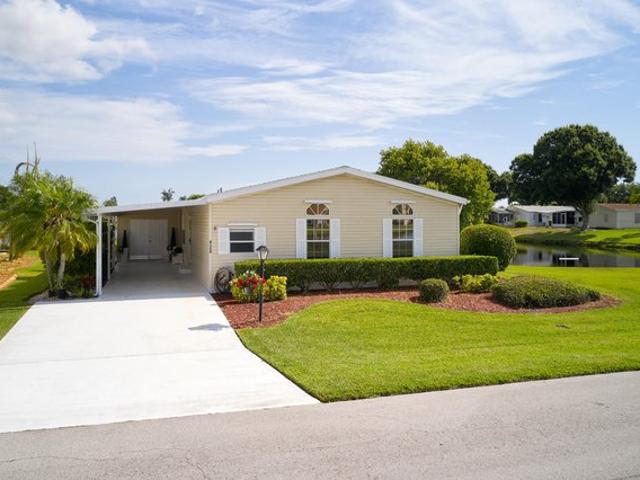 8126 Meadowlark Ln, Port Saint Lucie, FL 34952