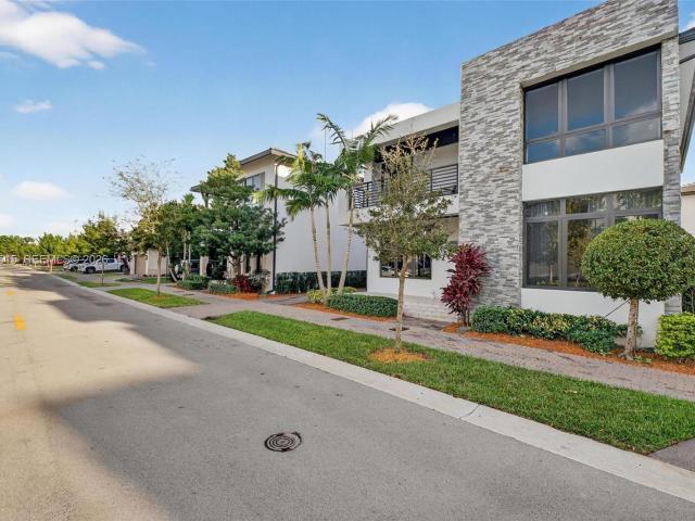 8126 NW 48th Ter, Doral, FL 33166 | MLS #A11973 | Compass