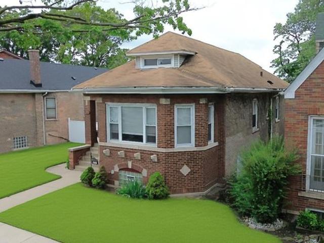 8126 S Chappel Ave, Chicago, IL 60617