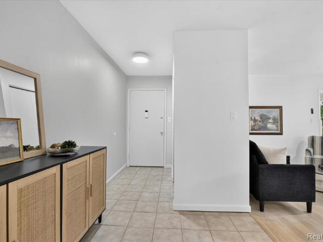 8127 Colony Drive # 21