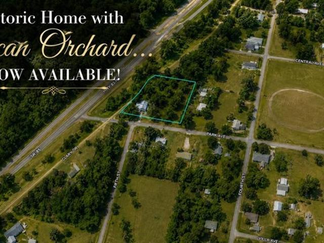 8127 5th St, Laurel Hill, FL 32567