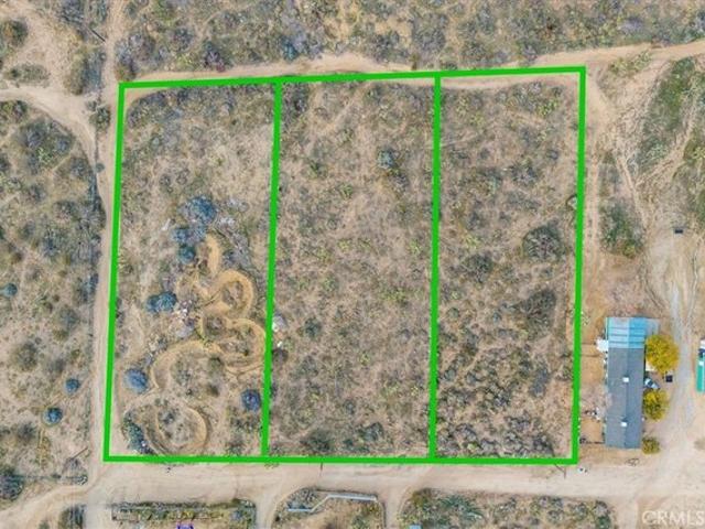 8129 Stardust Trl, Yucca Valley, CA 92284