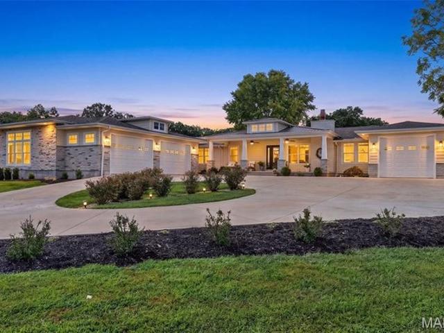 8120 Angell Rd, Gerald, MO 63037