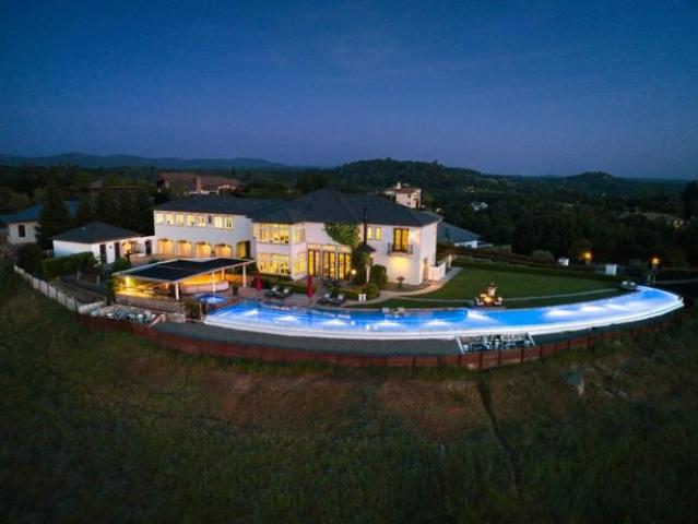 8120 Brookhollow Ct, Loomis, CA 95650