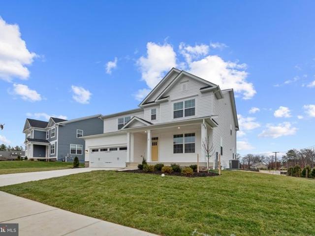 8120 Cypress Point Dr, Rosedale, MD 21237
