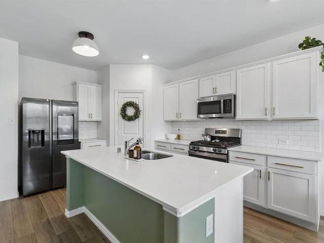 8120 Lindheimer Lane