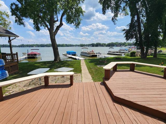 8121 N Tippecanoe Drive