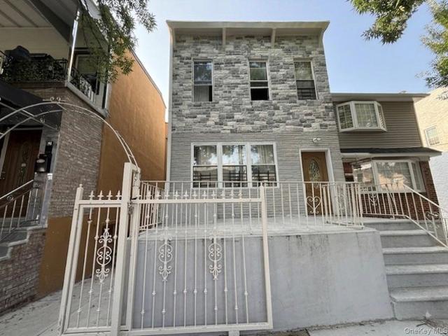 8121 nd Ave, Ozone Park, NY 11416