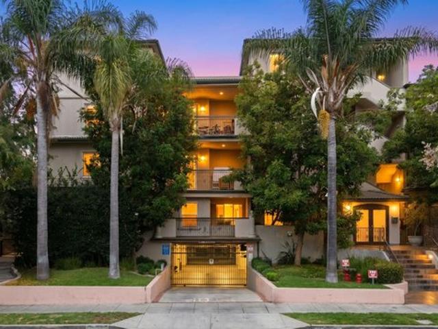8121 Norton Ave Apt 201, Los Angeles, CA 90046