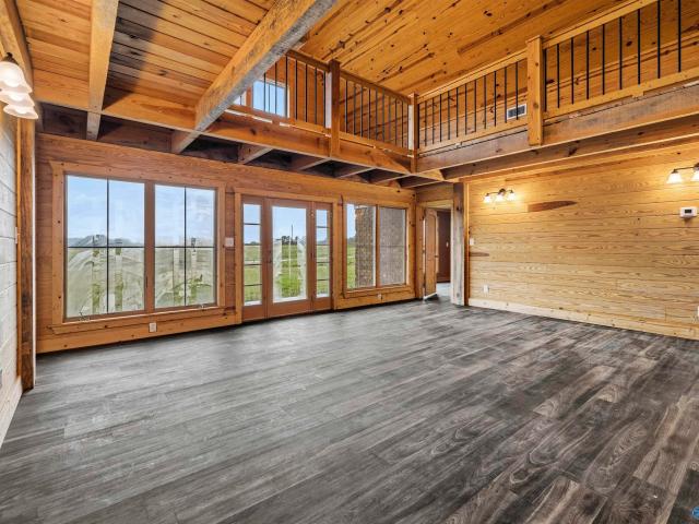 8121 County Road 141