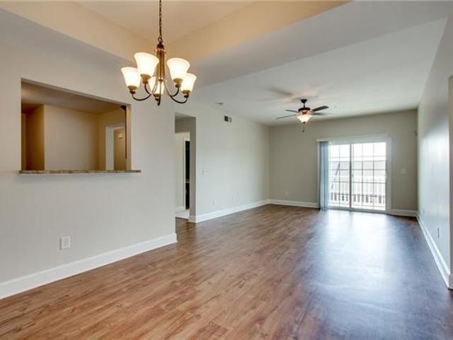 8121 Lenox Creekside Dr
