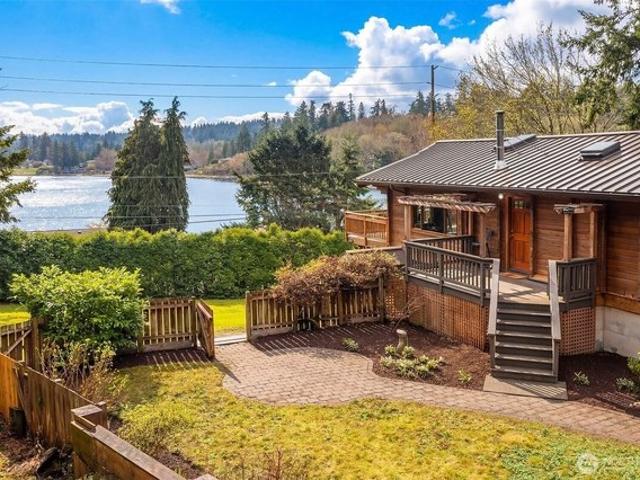 8121 SW 222nd Pl, Vashon, WA 98070