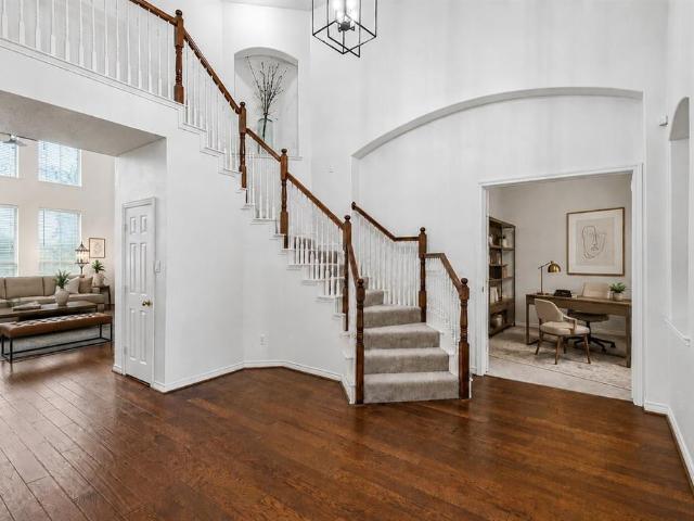 8121 Skyridge Drive