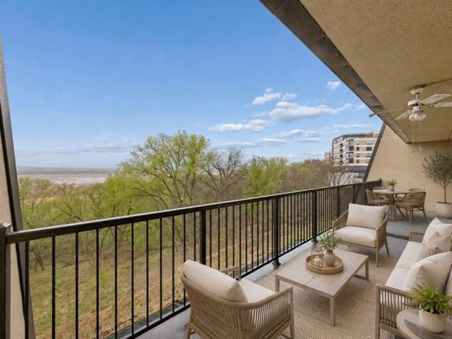8121 34th Ave S Unit 206, Bloomington, MN 55425