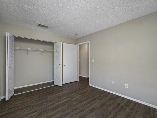 8121 45th Ct E 3 Bedroom Apartment for Rent at 8121 45th Ct E, Sarasota, FL 34243